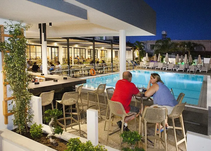 PEFKOS CITY HOTEL, LIMASSOL